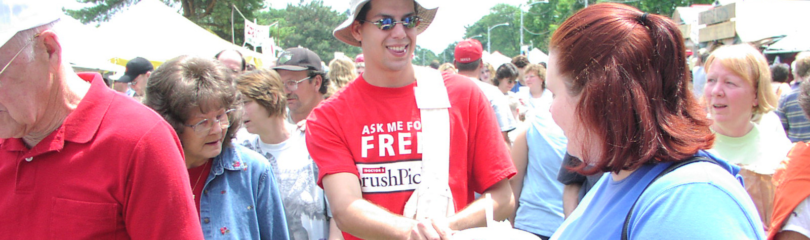 Brushpicks™ - “Point of Pick” Guerrilla Marketing & Sampling Campaign - ZAG